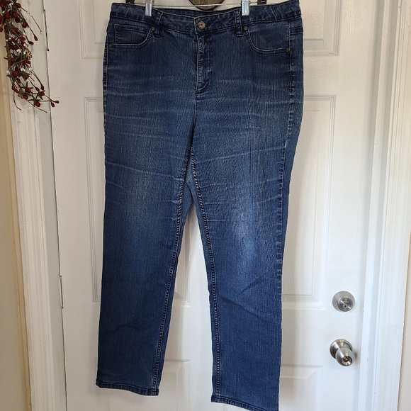 Liz Claiborne | Jeans | 9 Liz Claiborne Womans Original Fit Tapered Leg ...